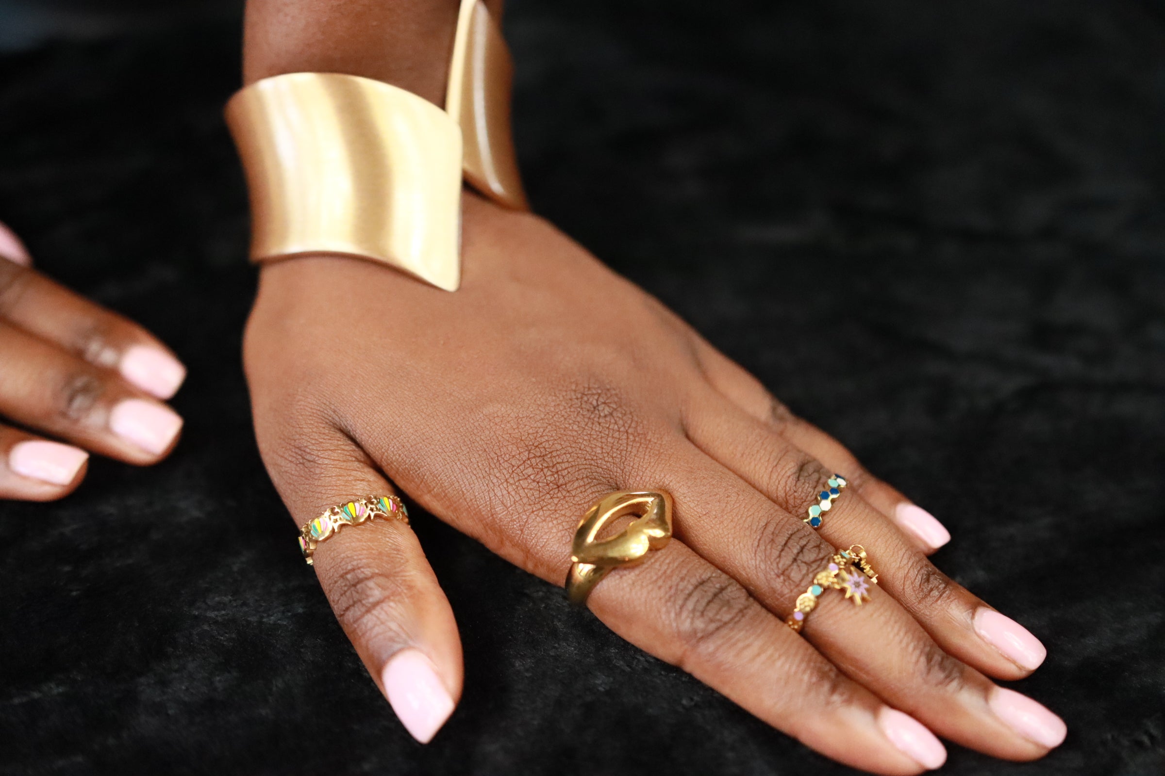 How to Build a Sophisticated Jewelry Collection: From Trendsetter's Ch ...